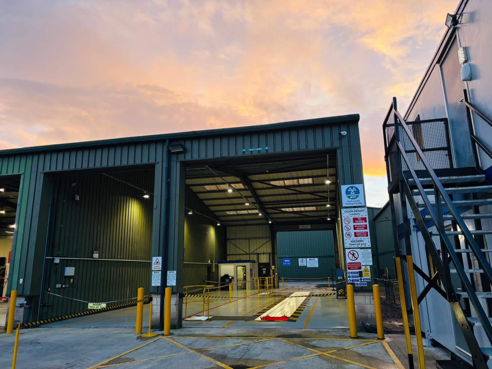 HGV MOT Service - Smiths Gloucester Ltd